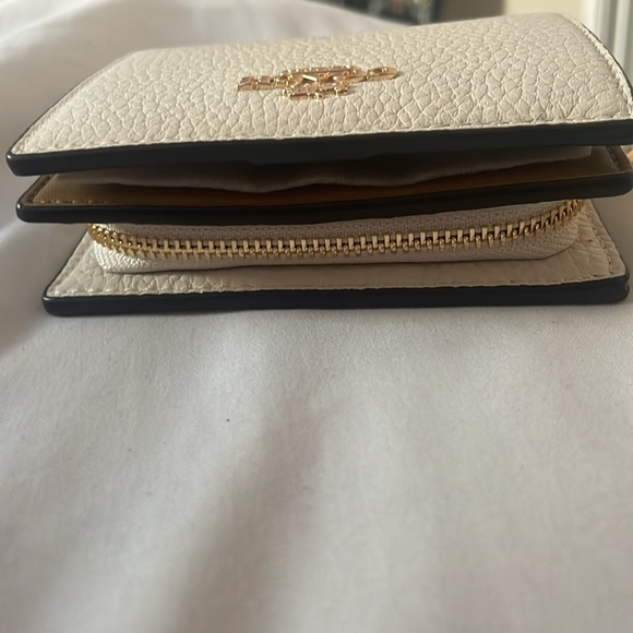 Coach | Bags | Coach Cream Wallet | Poshmark